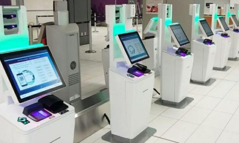 CAA install self boarding service to avoid long queue - Pakistan - Aaj English TV