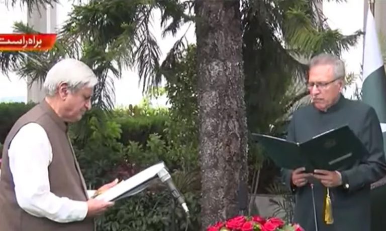 Fakhar Imam sworn in as Federal Minister for National Food Security - Pakistan - Aaj English TV