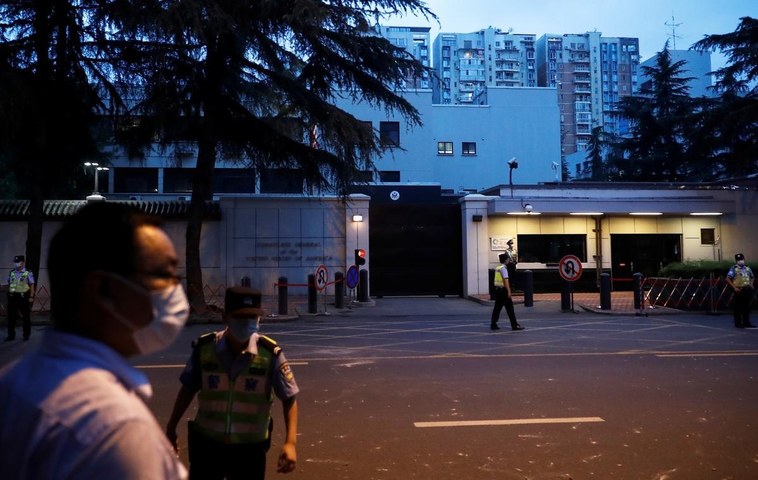 China orders U.S. to shut Chengdu consulate, retaliating for Houston ...