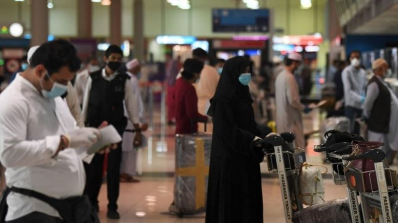 Pakistan bans travel from 12 countries amid spike in Covid-19 cases ...