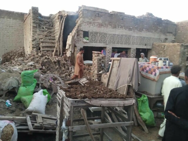 What 10 days of relief work looked like in Khairo Dero - Must Read ...