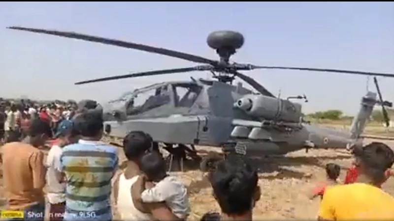 Indian Apache helicopter makes emergency landing in Madhya Pradesh ...