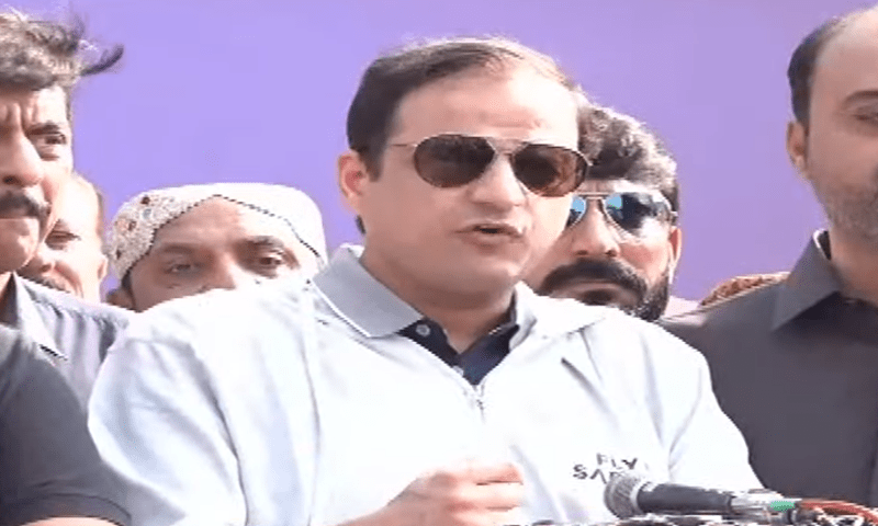 Karachi mayor inaugurates city’s first zipline - Pakistan - Aaj English TV