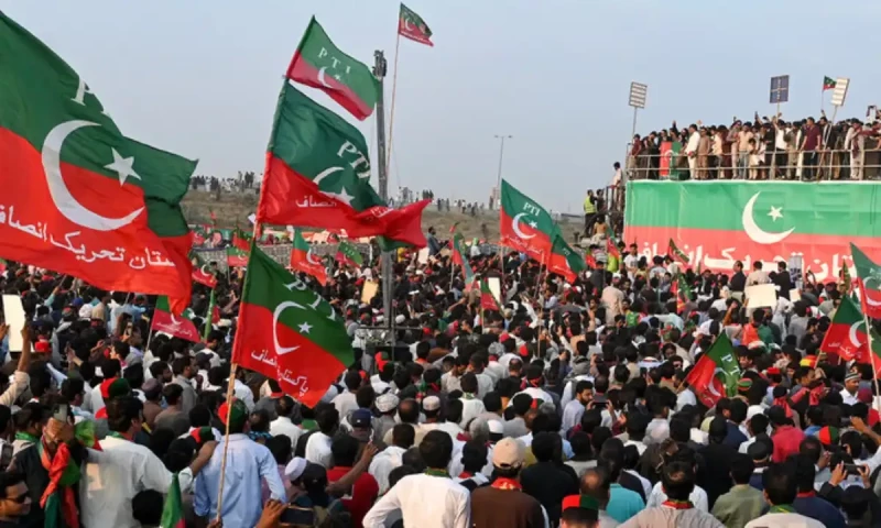 Imran Khan’s PTI ‘intensifies’ preparations for November 24 protest ...