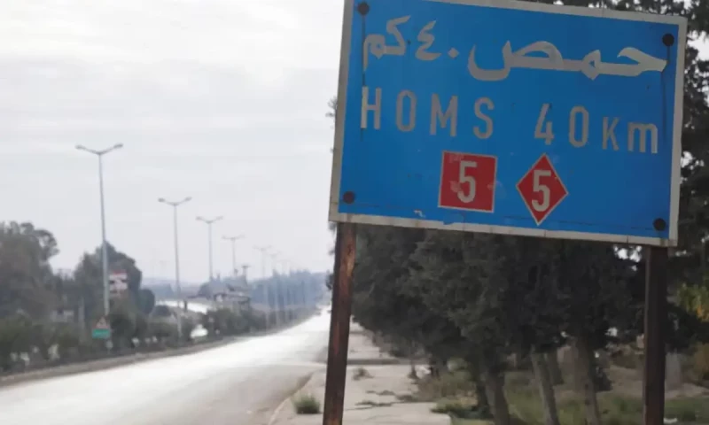 Syrian rebels battle for Homs and advance on Damascus, Assad’s rule at ...