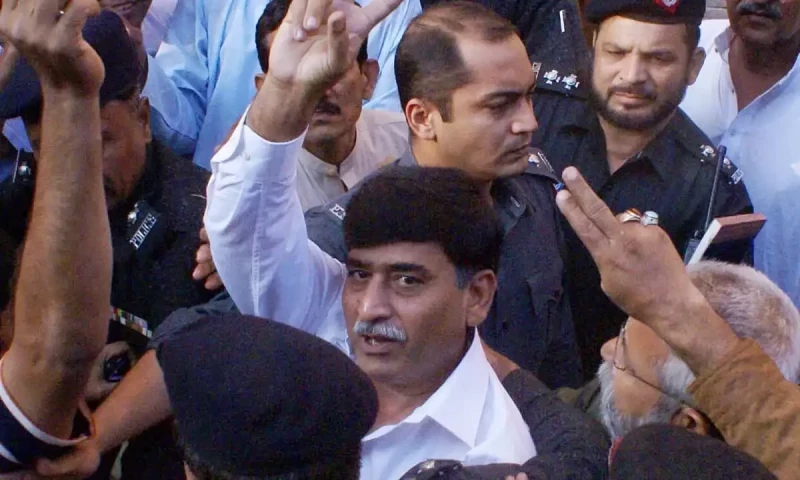 MQM-H Chairman Afaq Ahmed released from Central Jail - Pakistan - Aaj ...