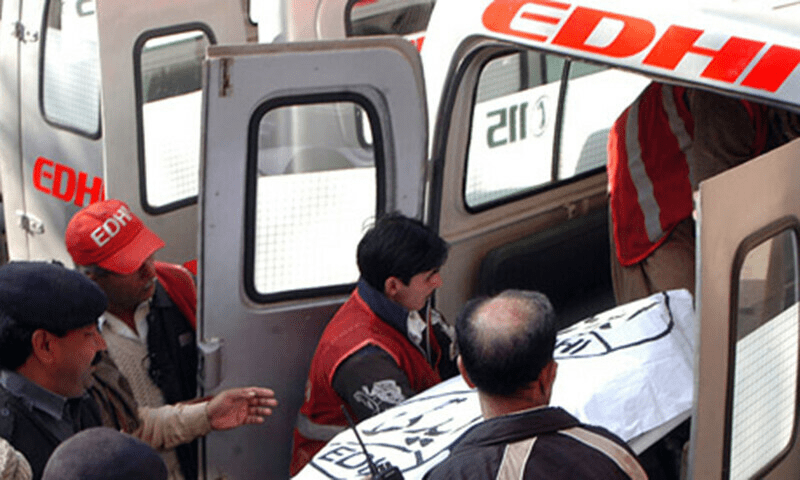 کراچی پورٹ قاسم کے قریب ٹرک نے موٹرسائیکل سوار کو کچل ڈالا - Pakistan - AAJ