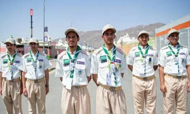 Saudi Arabia’s twin scouts dedicate themselves to serving pilgrims ...