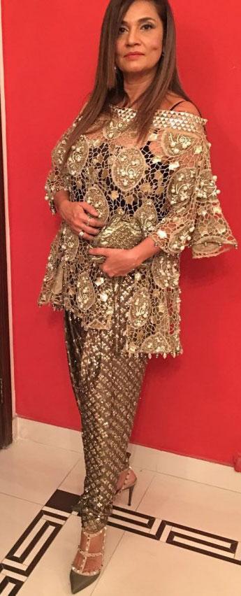 پاکستانی اداکار اور ان کے دلچسپ لباس - Life & Style - AAJ